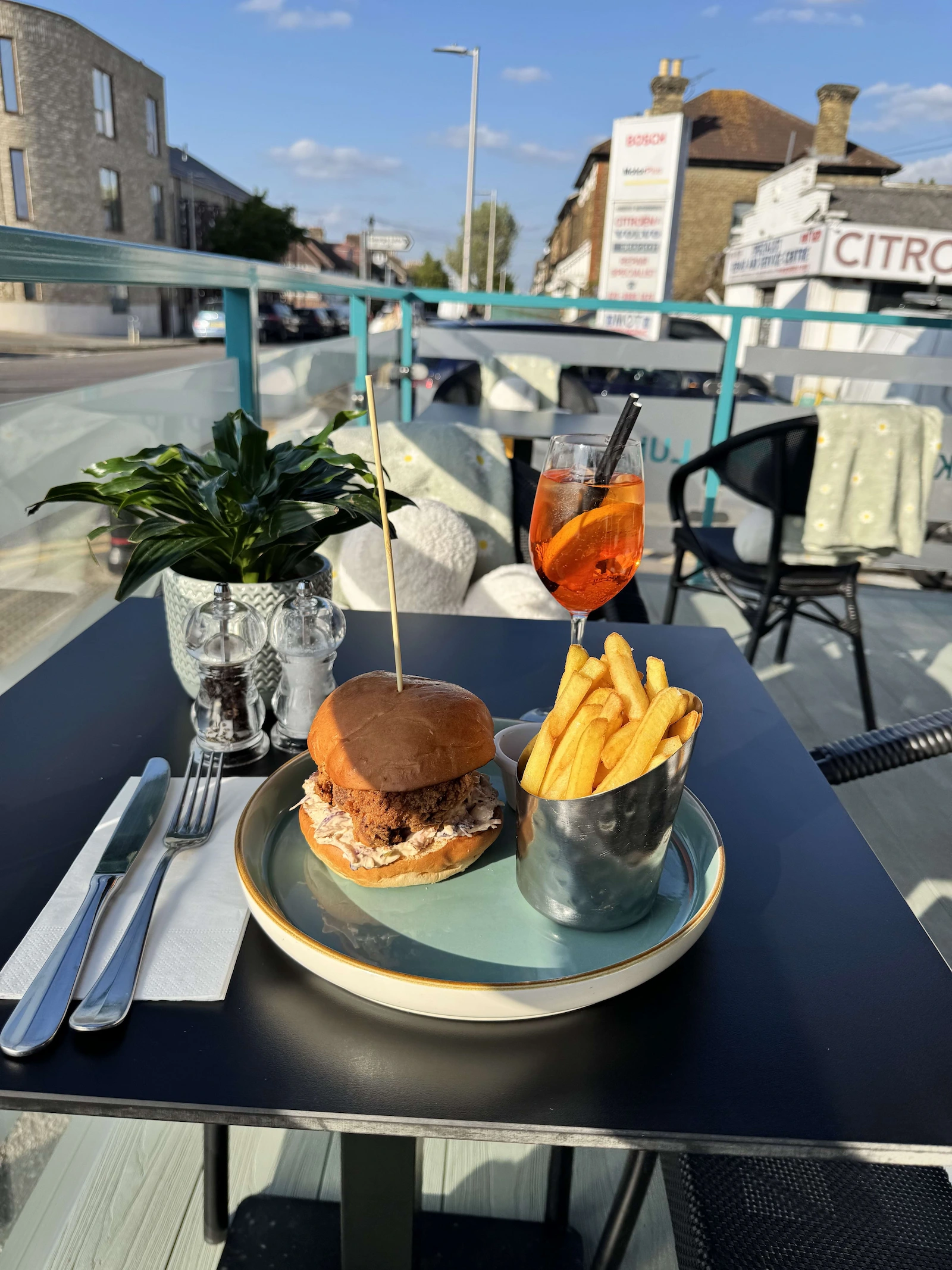 Fresh as A Daisy Café & Diner | Best Brunch, Breakfast & Coffee in ...